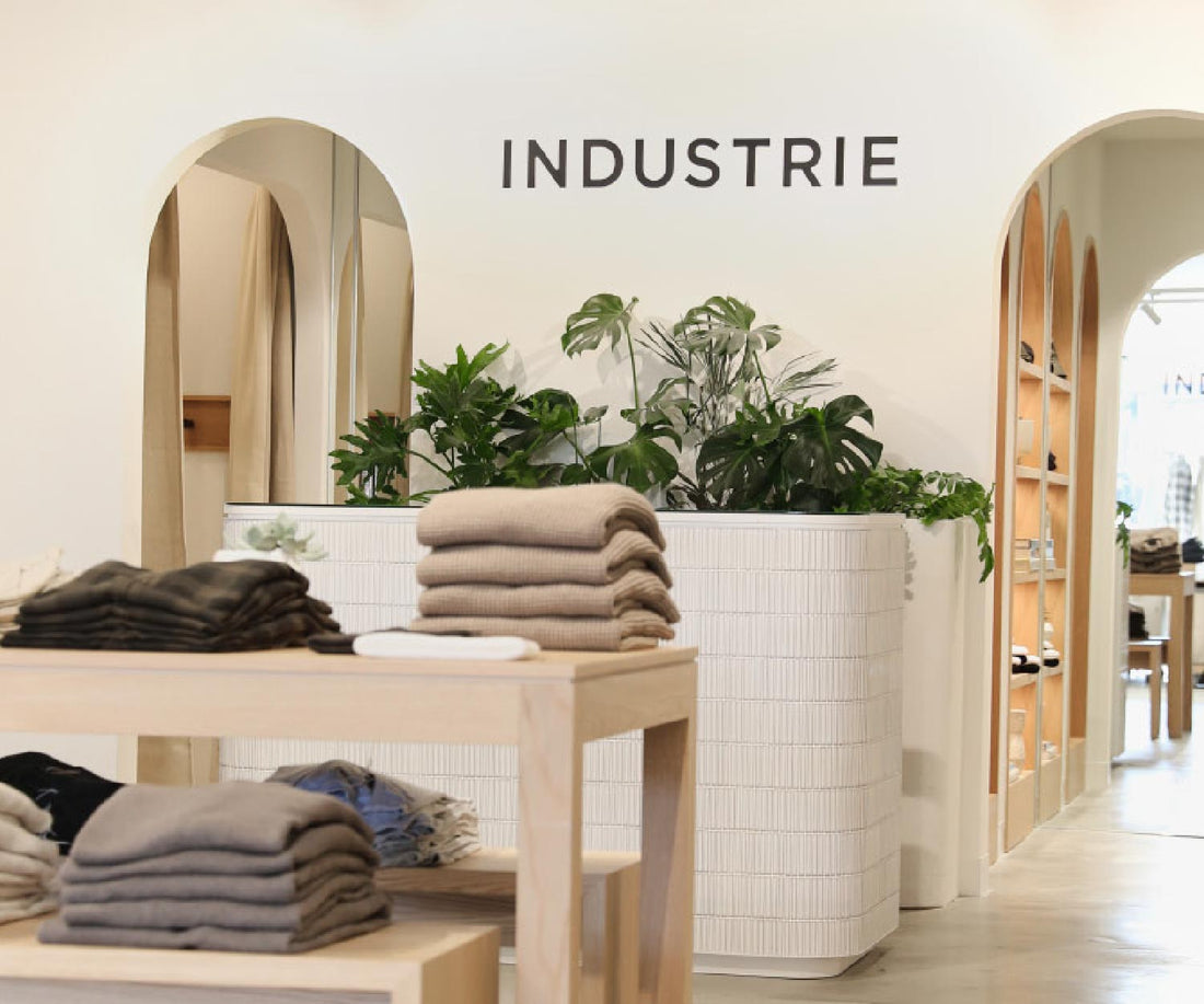 About Us – Industrie AU